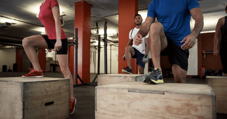 Strength Training 101 - How To Build Muscle Strength at the Gym ...