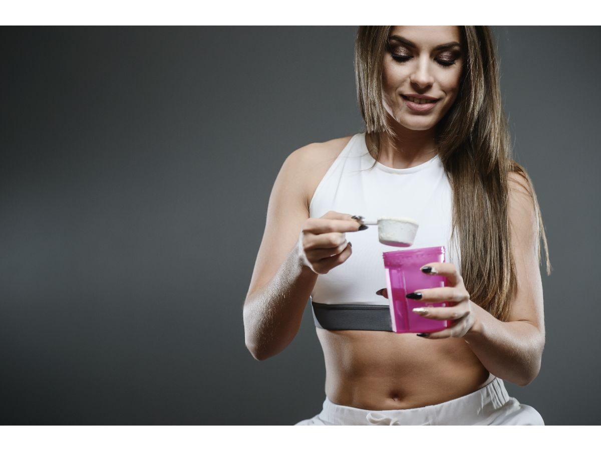 7 Best Protein Powders for Women - Nutrabay Magazine