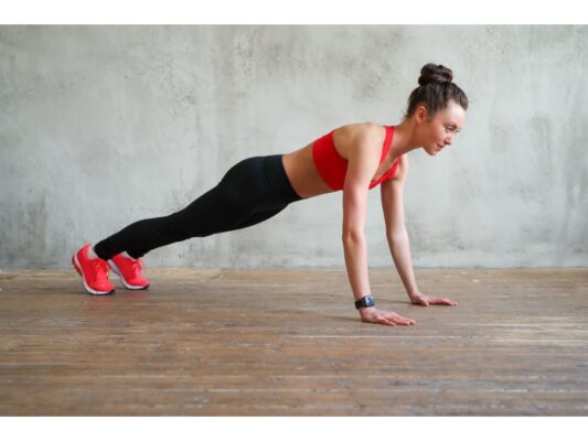 7 Types of Plank Exercise Variations & Their Benefits - Nutrabay Magazine